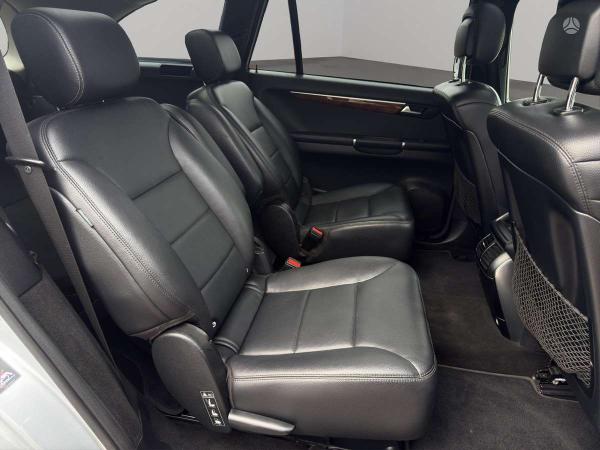 Pelēks Mercedes-Benz R 350 2011 Kauņa, ar dzinēja tilpumu 3.50 L un nobraukumu 279 tūkst. km par 8699 €, foto 10 vietnē AUTOMOTO.COM.LV