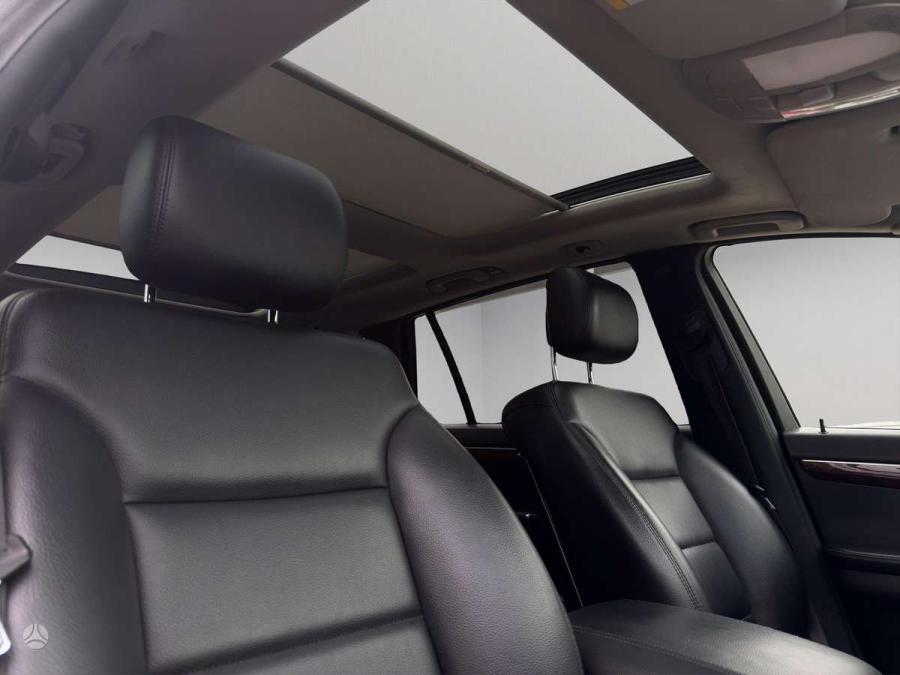 Pelēks Mercedes-Benz R 350 2011 Kauņa, ar dzinēja tilpumu 3.50 L un nobraukumu 279 tūkst. km par 8699 €, foto 10 vietnē AUTOMOTO.COM.LV