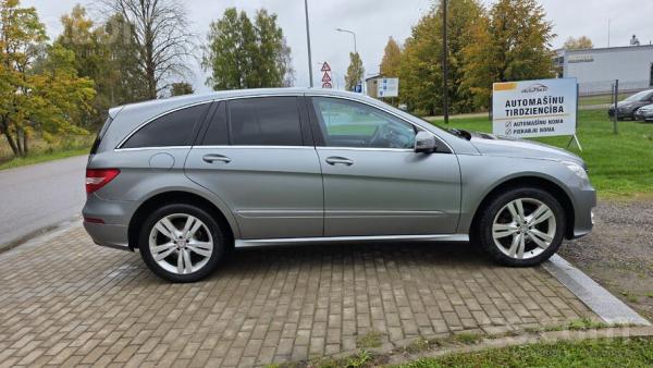 Мерседес Р 350 2011 в Лимбажи на AUTOMOTO.COM.LV Серый Мерседес Р 350 2011 в Лимбажи, объемом двигателя 3.00 л и пробегом 288 тыс. км за 7500 €, фото 5 на AUTOMOTO.COM.LV