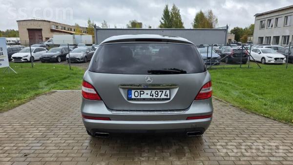 Мерседес Р 350 2011 в Лимбажи на AUTOMOTO.COM.LV Серый Мерседес Р 350 2011 в Лимбажи, объемом двигателя 3.00 л и пробегом 288 тыс. км за 7500 €, фото 7 на AUTOMOTO.COM.LV