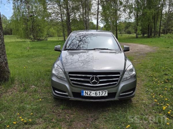 Grey Mercedes-Benz R 350 2012 in Daugavpils, with an engine capacity of 3.00 L and mileage of 0 thousand km for 8300 €, photo 1 on AUTOMOTO.COM.LV