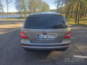 Pelēks Mercedes-Benz R 350 2012 Daugavpils, ar dzinēja tilpumu 3.00 L un nobraukumu 0 tūkst. km par 8300 €, foto 8 vietnē AUTOMOTO.COM.LV