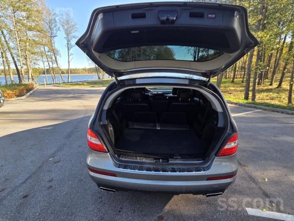 Grey Mercedes-Benz R 350 2012 in Daugavpils, with an engine capacity of 3.00 L and mileage of 0 thousand km for 8300 €, photo 10 on AUTOMOTO.COM.LV