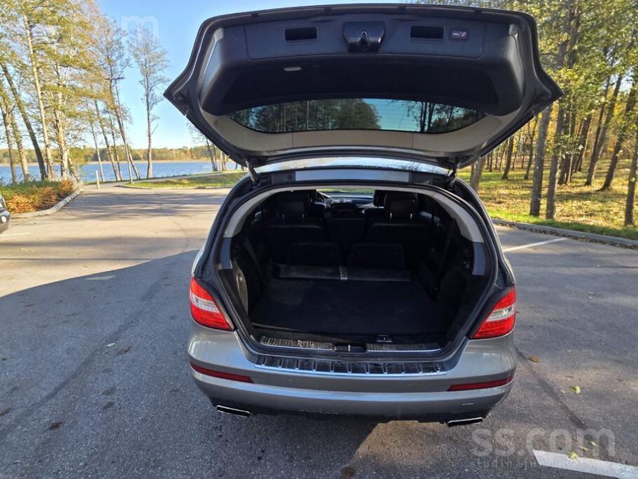 Pelēks Mercedes-Benz R 350 2012 Daugavpils, ar dzinēja tilpumu 3.00 L un nobraukumu 0 tūkst. km par 8300 €, foto 11 vietnē AUTOMOTO.COM.LV