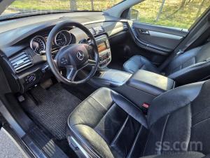 Pelēks Mercedes-Benz R 350 2012 Daugavpils, ar dzinēja tilpumu 3.00 L un nobraukumu 0 tūkst. km par 8300 €, foto 16 vietnē AUTOMOTO.COM.LV