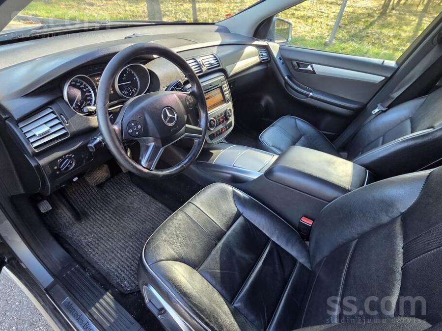 Pelēks Mercedes-Benz R 350 2012 Daugavpils, ar dzinēja tilpumu 3.00 L un nobraukumu 0 tūkst. km par 8300 €, foto 16 vietnē AUTOMOTO.COM.LV