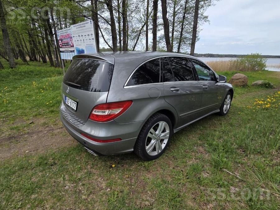 Pelēks Mercedes-Benz R 350 2012 Daugavpils, ar dzinēja tilpumu 3.00 L un nobraukumu 0 tūkst. km par 8300 €, foto 19 vietnē AUTOMOTO.COM.LV
