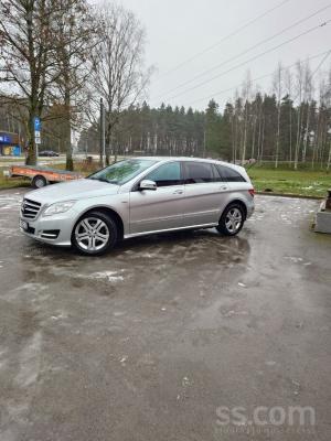 Grey Mercedes-Benz R 350 2012 in Riga, with an engine capacity of 3.00 L and mileage of 253 thousand km for 7890 €, photo  on AUTOMOTO.COM.LV