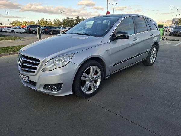Pelēks Mercedes-Benz R 350 2012 Šauļi, ar dzinēja tilpumu 3.00 L un nobraukumu 230 tūkst. km par 6300 €, foto 1 vietnē AUTOMOTO.COM.LV