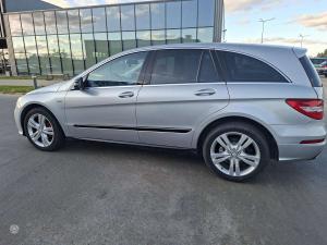 Pelēks Mercedes-Benz R 350 2012 Šauļi, ar dzinēja tilpumu 3.00 L un nobraukumu 230 tūkst. km par 6300 €, foto 6 vietnē AUTOMOTO.COM.LV