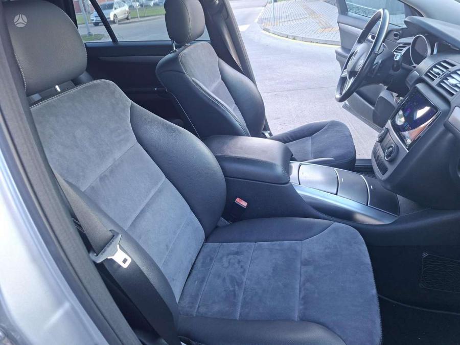 Pelēks Mercedes-Benz R 350 2012 Šauļi, ar dzinēja tilpumu 3.00 L un nobraukumu 230 tūkst. km par 6300 €, foto 29 vietnē AUTOMOTO.COM.LV
