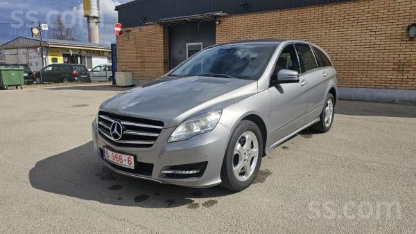 Pelēks Mercedes-Benz R 350 2013 Limbaži, ar dzinēja tilpumu 3.50 L un nobraukumu 254 tūkst. km par 10550 €, foto 1 vietnē AUTOMOTO.COM.LV