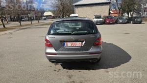 Grey Mercedes-Benz R 350 2013 in Limbazi, with an engine capacity of 3.50 L and mileage of 254 thousand km for 10550 €, photo 7 on AUTOMOTO.COM.LV