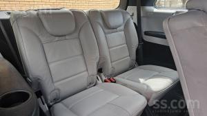Grey Mercedes-Benz R 350 2013 in Limbazi, with an engine capacity of 3.50 L and mileage of 254 thousand km for 10550 €, photo 24 on AUTOMOTO.COM.LV