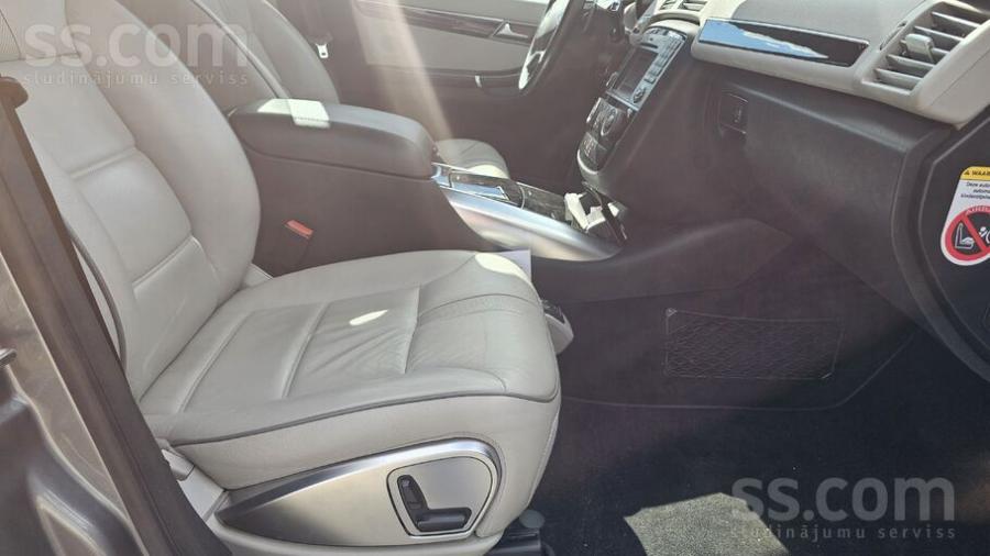 Grey Mercedes-Benz R 350 2013 in Limbazi, with an engine capacity of 3.50 L and mileage of 254 thousand km for 10550 €, photo 31 on AUTOMOTO.COM.LV