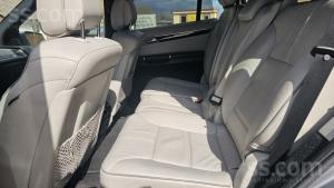 Grey Mercedes-Benz R 350 2013 in Limbazi, with an engine capacity of 3.50 L and mileage of 254 thousand km for 10550 €, photo 32 on AUTOMOTO.COM.LV