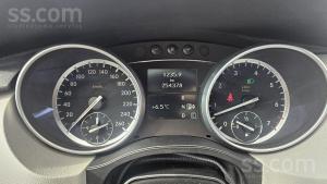 Grey Mercedes-Benz R 350 2013 in Limbazi, with an engine capacity of 3.50 L and mileage of 254 thousand km for 10550 €, photo 35 on AUTOMOTO.COM.LV