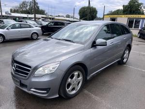 Pelēks Mercedes-Benz R 350 2013 Rīga, ar dzinēja tilpumu 3.50 L un nobraukumu 254 tūkst. km par 10550 €, foto 3 vietnē AUTOMOTO.COM.LV