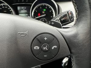 Pelēks Mercedes-Benz R 350 2013 Rīga, ar dzinēja tilpumu 3.50 L un nobraukumu 254 tūkst. km par 10550 €, foto 6 vietnē AUTOMOTO.COM.LV