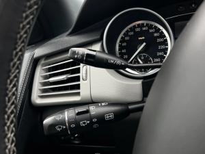 Pelēks Mercedes-Benz R 350 2013 Rīga, ar dzinēja tilpumu 3.50 L un nobraukumu 254 tūkst. km par 10550 €, foto 21 vietnē AUTOMOTO.COM.LV