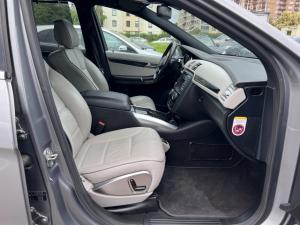 Pelēks Mercedes-Benz R 350 2013 Rīga, ar dzinēja tilpumu 3.50 L un nobraukumu 254 tūkst. km par 10550 €, foto 22 vietnē AUTOMOTO.COM.LV