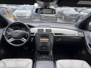 Pelēks Mercedes-Benz R 350 2013 Rīga, ar dzinēja tilpumu 3.50 L un nobraukumu 254 tūkst. km par 10550 €, foto 30 vietnē AUTOMOTO.COM.LV