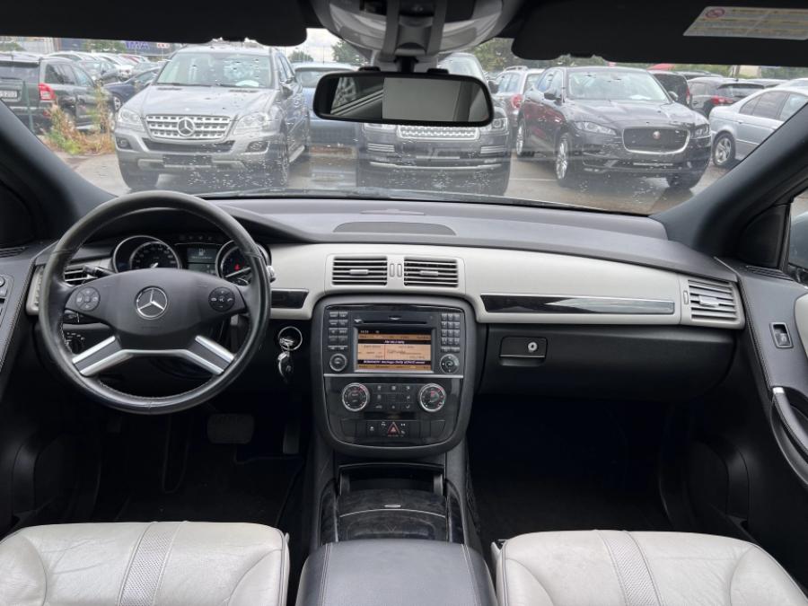 Pelēks Mercedes-Benz R 350 2013 Rīga, ar dzinēja tilpumu 3.50 L un nobraukumu 254 tūkst. km par 10550 €, foto 30 vietnē AUTOMOTO.COM.LV