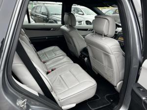 Pelēks Mercedes-Benz R 350 2013 Rīga, ar dzinēja tilpumu 3.50 L un nobraukumu 254 tūkst. km par 10550 €, foto 34 vietnē AUTOMOTO.COM.LV
