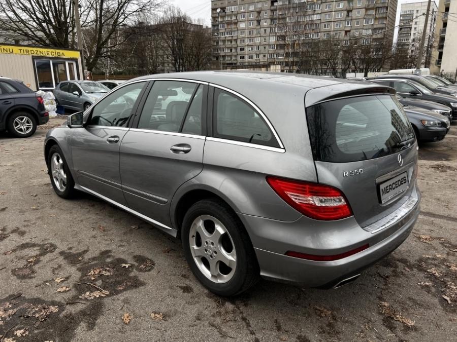Pelēks Mercedes-Benz R 350 2013 Rīga, ar dzinēja tilpumu 3.50 L un nobraukumu 254 tūkst. km par 10550 €, foto 40 vietnē AUTOMOTO.COM.LV