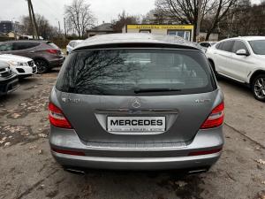Pelēks Mercedes-Benz R 350 2013 Rīga, ar dzinēja tilpumu 3.50 L un nobraukumu 254 tūkst. km par 10550 €, foto 41 vietnē AUTOMOTO.COM.LV