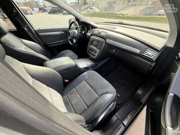 Grey Mercedes-Benz R 350 2012 in Kaunas, with an engine capacity of 3.50 L and mileage of 382 thousand km for 6950 €, photo 3 on AUTOMOTO.COM.LV