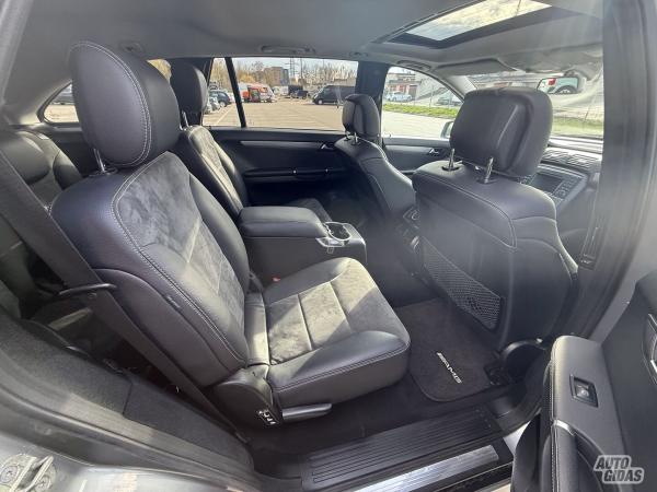 Grey Mercedes-Benz R 350 2012 in Kaunas, with an engine capacity of 3.50 L and mileage of 382 thousand km for 6950 €, photo 4 on AUTOMOTO.COM.LV