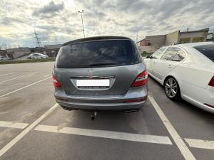 Grey Mercedes-Benz R 350 2012 in Kaunas, with an engine capacity of 3.50 L and mileage of 382 thousand km for 6950 €, photo 16 on AUTOMOTO.COM.LV