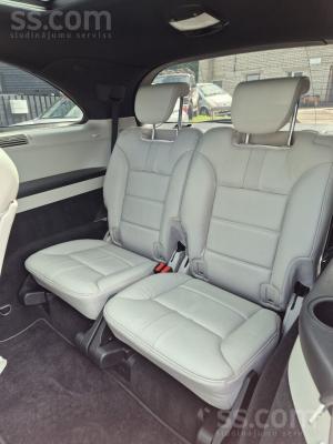 Mercedes-Benz R 350 2010 Rīga, ar dzinēja tilpumu 3.00 L un nobraukumu 325 tūkst. km par 9490 €, foto 13 vietnē AUTOMOTO.COM.LV