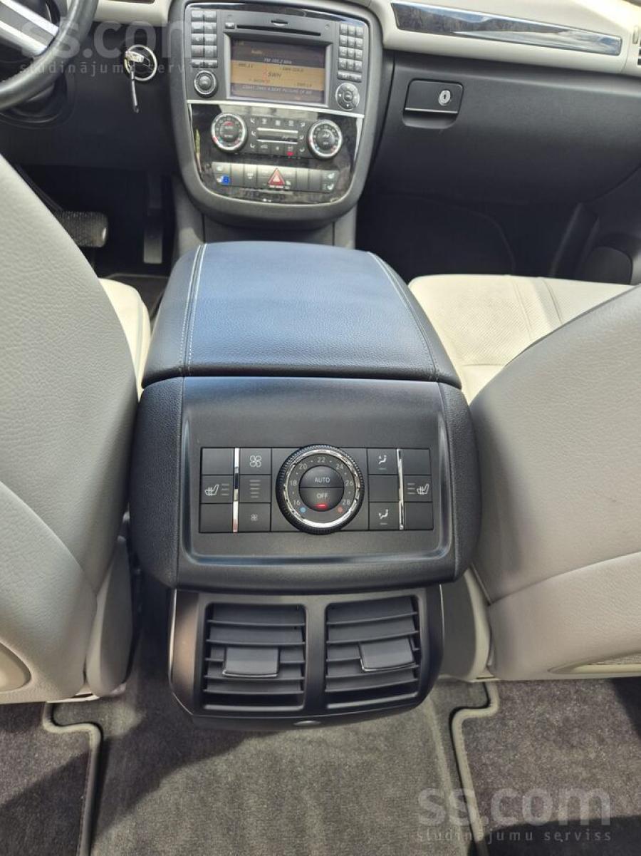 Mercedes-Benz R 350 2010 Rīga, ar dzinēja tilpumu 3.00 L un nobraukumu 325 tūkst. km par 9490 €, foto 14 vietnē AUTOMOTO.COM.LV