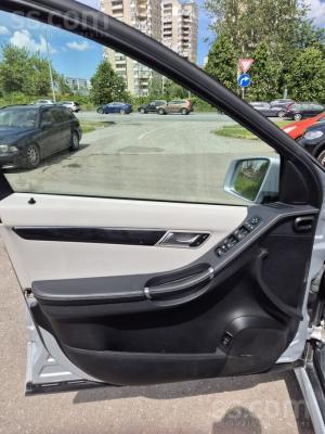 Mercedes-Benz R 350 2010 Rīga, ar dzinēja tilpumu 3.00 L un nobraukumu 325 tūkst. km par 9490 €, foto 15 vietnē AUTOMOTO.COM.LV