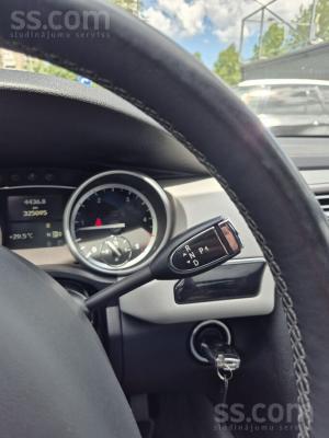 Mercedes-Benz R 350 2010 Rīga, ar dzinēja tilpumu 3.00 L un nobraukumu 325 tūkst. km par 9490 €, foto 17 vietnē AUTOMOTO.COM.LV