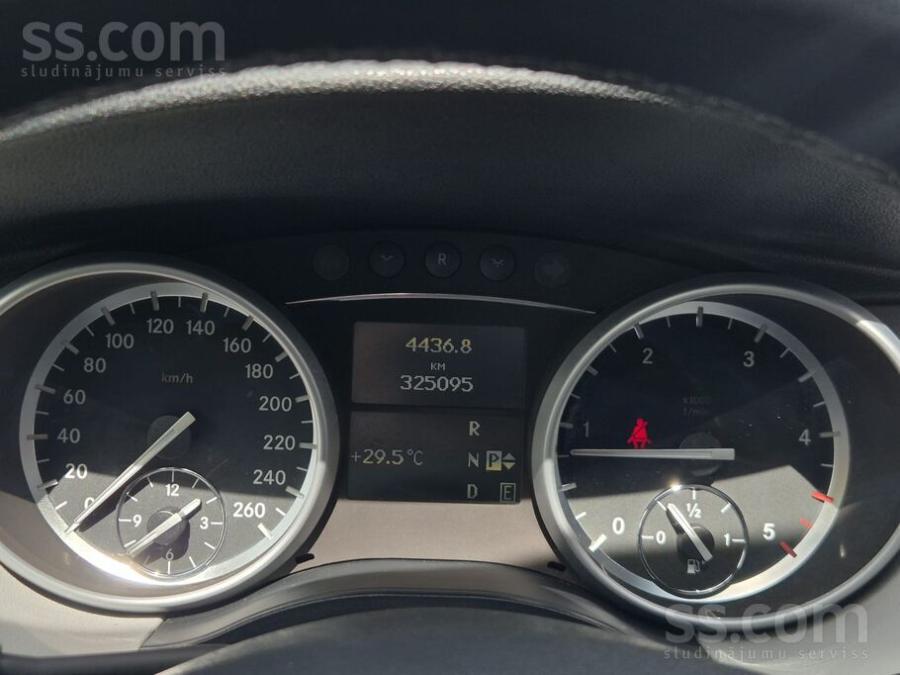 Mercedes-Benz R 350 2010 Rīga, ar dzinēja tilpumu 3.00 L un nobraukumu 325 tūkst. km par 9490 €, foto 22 vietnē AUTOMOTO.COM.LV