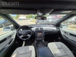 Mercedes-Benz R 350 2010 Rīga, ar dzinēja tilpumu 3.00 L un nobraukumu 325 tūkst. km par 9490 €, foto 23 vietnē AUTOMOTO.COM.LV