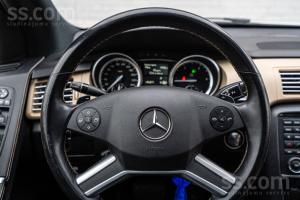 White Mercedes-Benz R 350 2011 in Riga, with an engine capacity of 3.00 L and mileage of 202 thousand km for 8500 €, photo 7 on AUTOMOTO.COM.LV