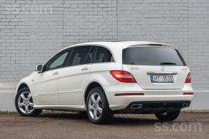 Белый Мерседес Р 350 2011 в Рига, объемом двигателя 3.00 л и пробегом 202 тыс. км за 7900 €, фото 9 на AUTOMOTO.COM.LV