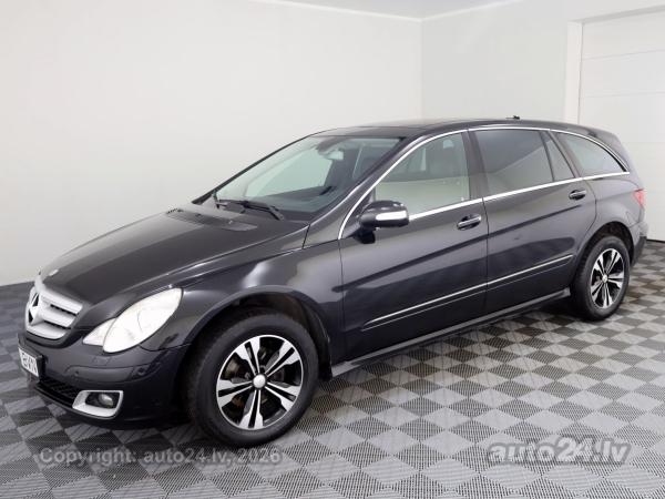 Black Mercedes-Benz R-Class 2006 in Tallinn, with an engine capacity of 3.00 L and mileage of 323 thousand km for 2999 €, photo 2 on AUTOMOTO.COM.LV