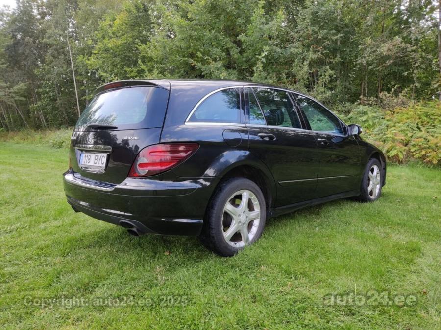 Melns Mercedes-Benz R-Class 2008 Tallina, ar dzinēja tilpumu 3.00 L un nobraukumu 320 tūkst. km par 2000 €, foto 4 vietnē AUTOMOTO.COM.LV