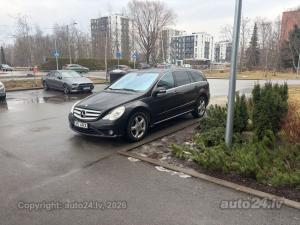 Melns Mercedes-Benz R-Class 2008 Tallina, ar dzinēja tilpumu 3.00 L un nobraukumu 330 tūkst. km par 4600 €, foto  vietnē AUTOMOTO.COM.LV
