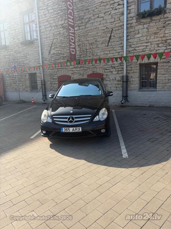 Melns Mercedes-Benz R-Class 2008 Tallina, ar dzinēja tilpumu 3.00 L un nobraukumu 330 tūkst. km par 4600 €, foto 3 vietnē AUTOMOTO.COM.LV