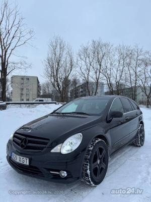 Black Mercedes-Benz R-Class 2009 in Tallinn, with an engine capacity of 3.00 L and mileage of 221 thousand km for 5999 €, photo 4 on AUTOMOTO.COM.LV