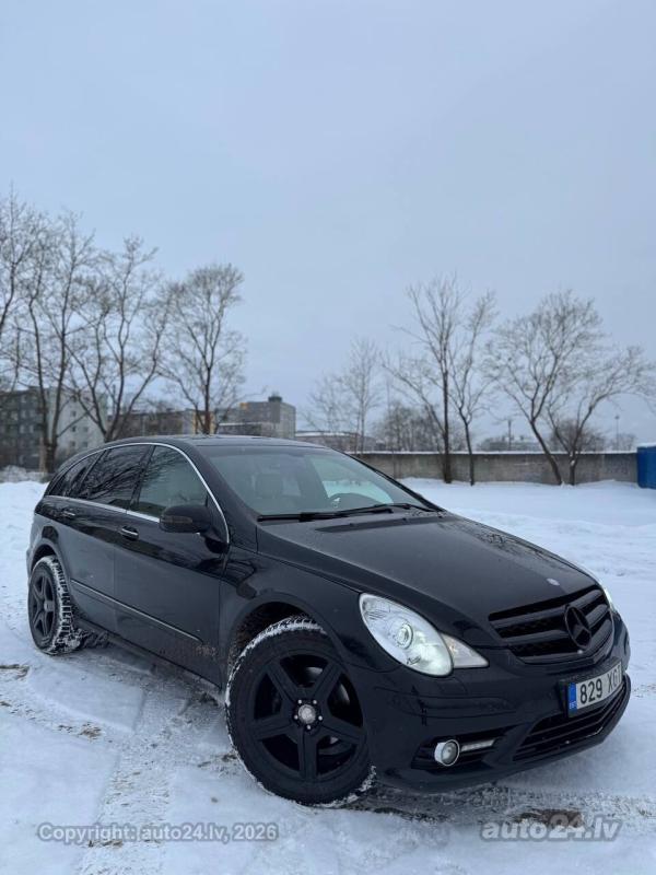 Black Mercedes-Benz R-Class 2009 in Tallinn, with an engine capacity of 3.00 L and mileage of 221 thousand km for 5999 €, photo 2 on AUTOMOTO.COM.LV