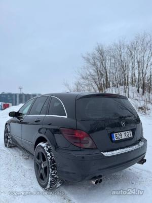 Black Mercedes-Benz R-Class 2009 in Tallinn, with an engine capacity of 3.00 L and mileage of 221 thousand km for 5999 €, photo 7 on AUTOMOTO.COM.LV