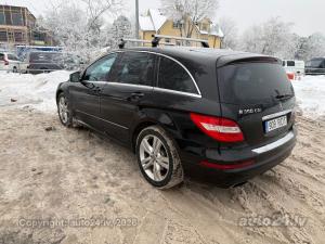 Melns Mercedes-Benz R-Class 2010 Tallina, ar dzinēja tilpumu 3.00 L un nobraukumu 216 tūkst. km par 9990 €, foto 6 vietnē AUTOMOTO.COM.LV