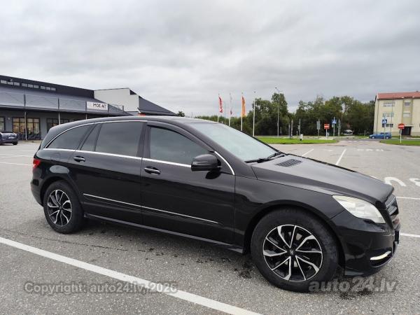 Melns Mercedes-Benz R-Class 2010 Rapla, ar dzinēja tilpumu 3.00 L un nobraukumu 403 tūkst. km par 7600 €, foto 4 vietnē AUTOMOTO.COM.LV
